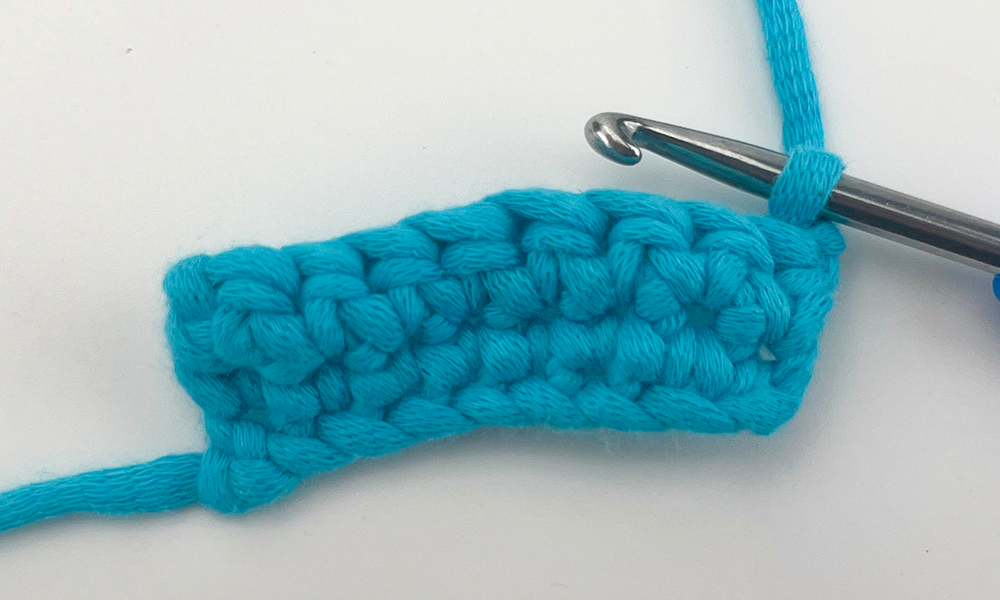 5. Crochet in rows – HEJIN